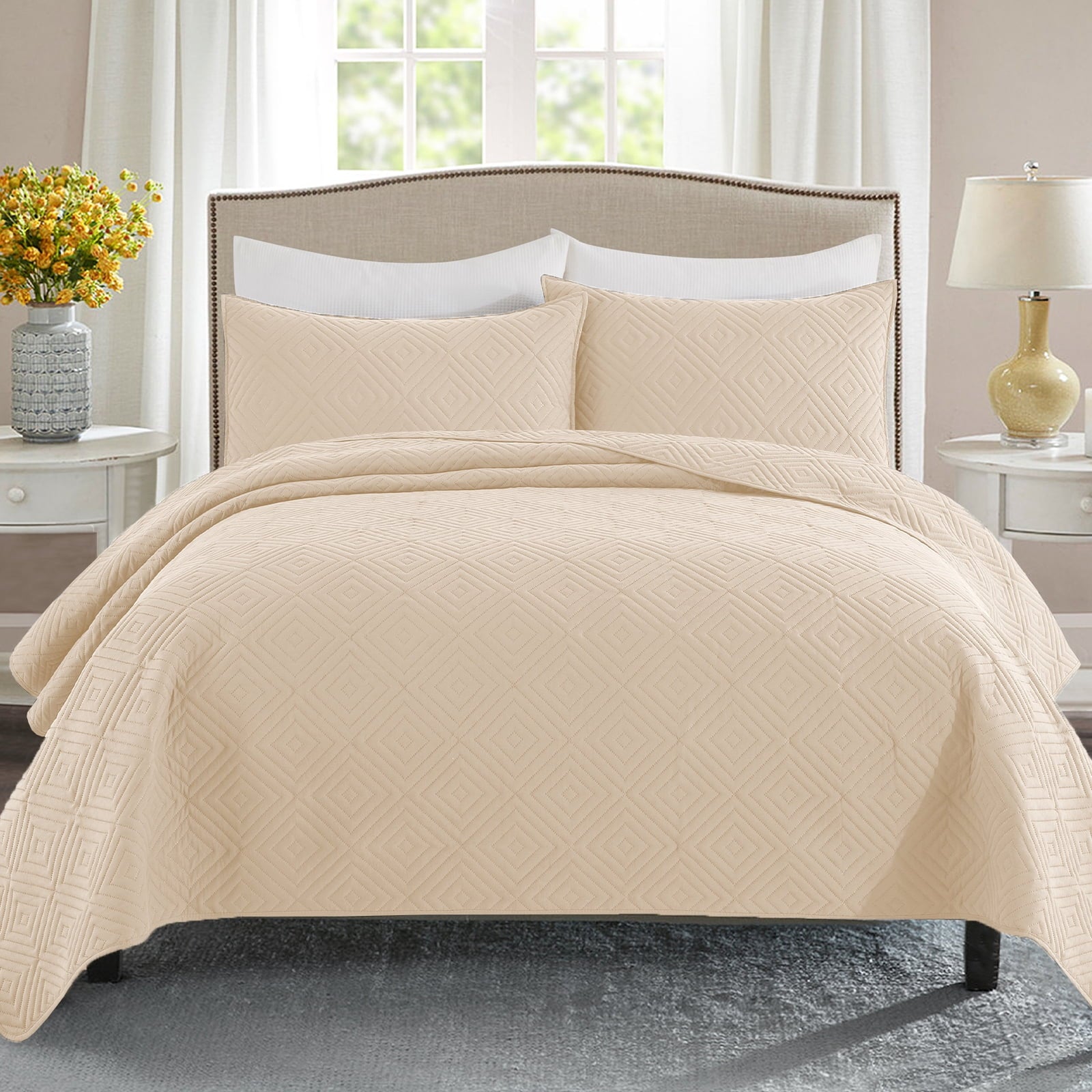 Exclusivo Mezcla 3-Piece Bone King Size Quilt Set, Square Pattern Ultr ...